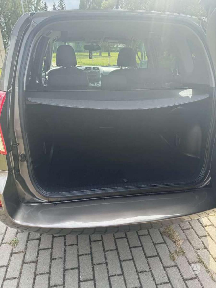 Brūns Toyota RAV4 2011 Tauragė, ar dzinēja tilpumu 2.20 L un nobraukumu 206 tūkst. km par 7500 €, foto 11 vietnē AUTOMOTO.COM.LV