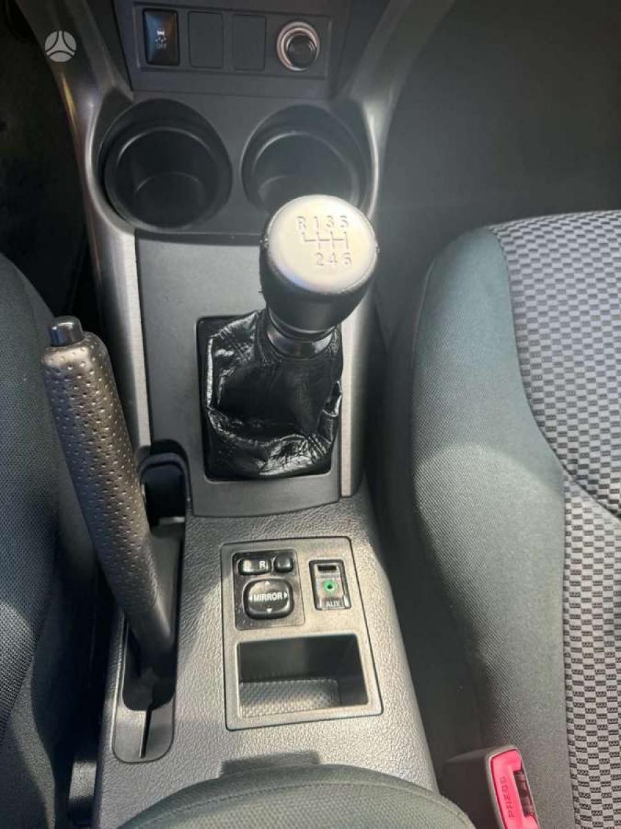 Brūns Toyota RAV4 2011 Tauragė, ar dzinēja tilpumu 2.20 L un nobraukumu 206 tūkst. km par 7500 €, foto 20 vietnē AUTOMOTO.COM.LV
