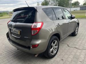Brūns Toyota RAV4 2012 Jēkabpils, ar dzinēja tilpumu 2.20 L un nobraukumu 219 tūkst. km par 8490 €, foto 7 vietnē AUTOMOTO.COM.LV