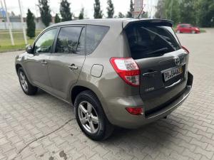 Brūns Toyota RAV4 2012 Jēkabpils, ar dzinēja tilpumu 2.20 L un nobraukumu 219 tūkst. km par 8490 €, foto 8 vietnē AUTOMOTO.COM.LV