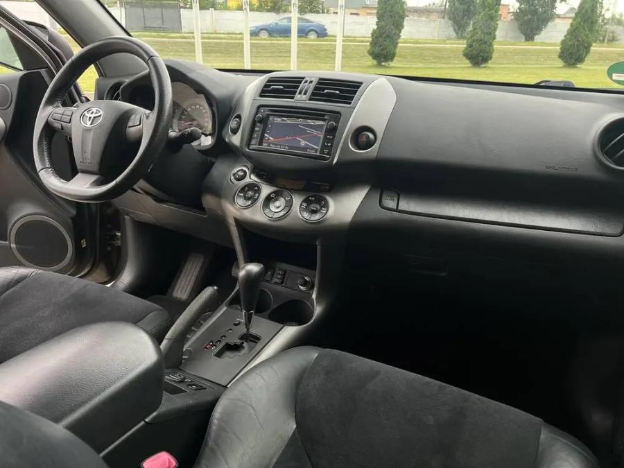 Brūns Toyota RAV4 2012 Jēkabpils, ar dzinēja tilpumu 2.20 L un nobraukumu 219 tūkst. km par 8490 €, foto 17 vietnē AUTOMOTO.COM.LV