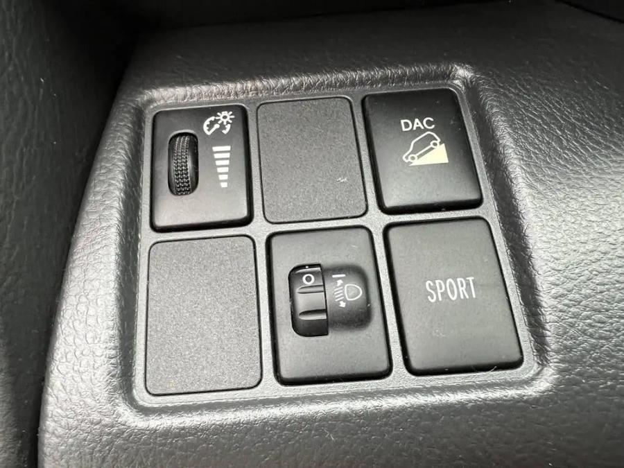 Brūns Toyota RAV4 2012 Jēkabpils, ar dzinēja tilpumu 2.20 L un nobraukumu 219 tūkst. km par 8490 €, foto 22 vietnē AUTOMOTO.COM.LV