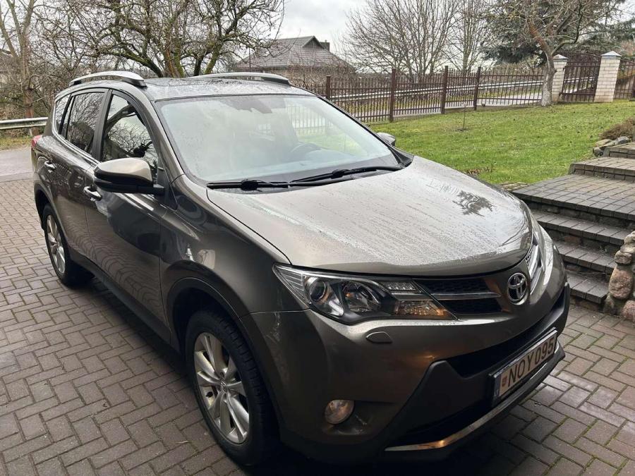 Brūns Toyota RAV4 2013 Alīta, ar dzinēja tilpumu 2.23 L un nobraukumu 278 tūkst. km par 11000 €, foto 2 vietnē AUTOMOTO.COM.LV