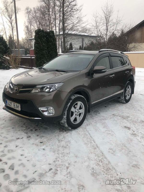 Brown Toyota RAV4 2013 in Tallinn, with an engine capacity of 2.00 L and mileage of 103 thousand km for 13750 €, photo 2 on AUTOMOTO.COM.LV