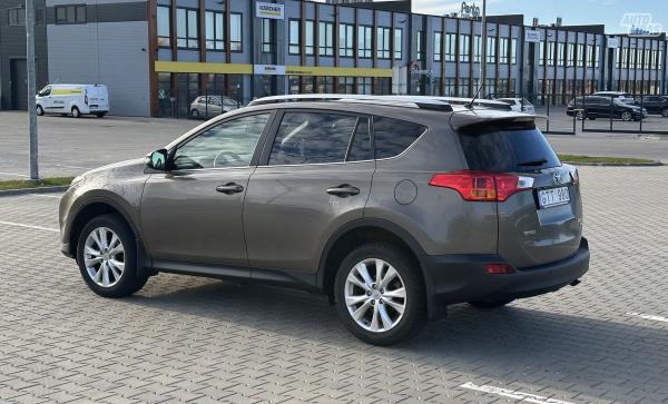 Brūns Toyota RAV4 2013 Viļņa, ar dzinēja tilpumu 2.20 L un nobraukumu 167 tūkst. km par 12000 €, foto 3 vietnē AUTOMOTO.COM.LV