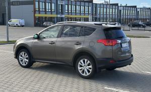 Brūns Toyota RAV4 2013 Viļņa, ar dzinēja tilpumu 2.20 L un nobraukumu 167 tūkst. km par 12000 €, foto 4 vietnē AUTOMOTO.COM.LV