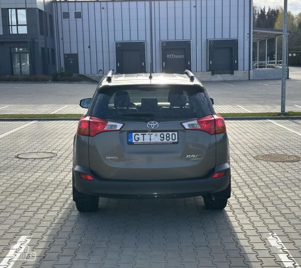 Brūns Toyota RAV4 2013 Viļņa, ar dzinēja tilpumu 2.20 L un nobraukumu 167 tūkst. km par 12000 €, foto 4 vietnē AUTOMOTO.COM.LV