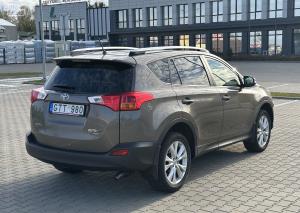 Brūns Toyota RAV4 2013 Viļņa, ar dzinēja tilpumu 2.20 L un nobraukumu 167 tūkst. km par 12000 €, foto 6 vietnē AUTOMOTO.COM.LV