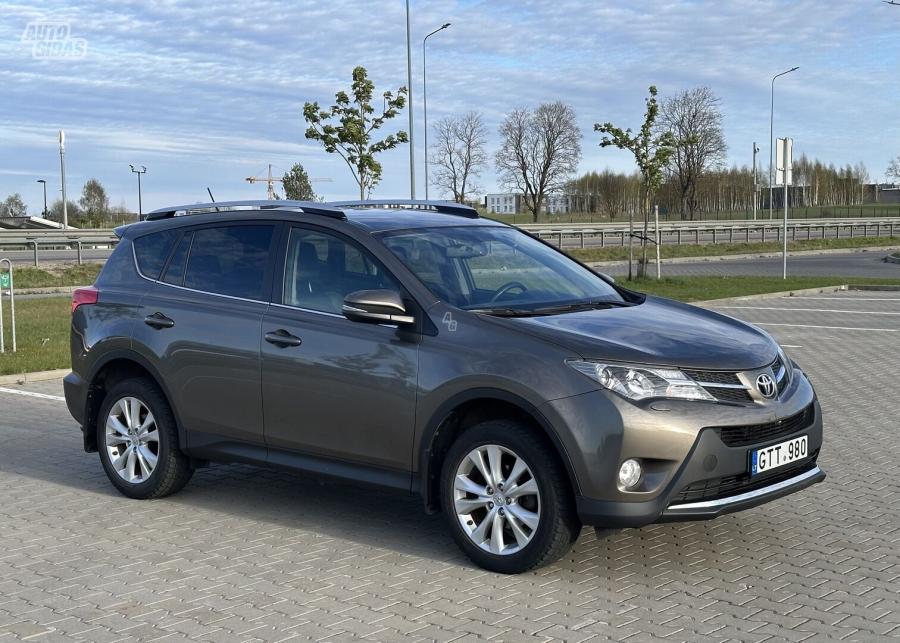 Brūns Toyota RAV4 2013 Viļņa, ar dzinēja tilpumu 2.20 L un nobraukumu 167 tūkst. km par 12000 €, foto 8 vietnē AUTOMOTO.COM.LV