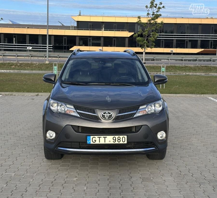 Brūns Toyota RAV4 2013 Viļņa, ar dzinēja tilpumu 2.20 L un nobraukumu 167 tūkst. km par 12000 €, foto 9 vietnē AUTOMOTO.COM.LV