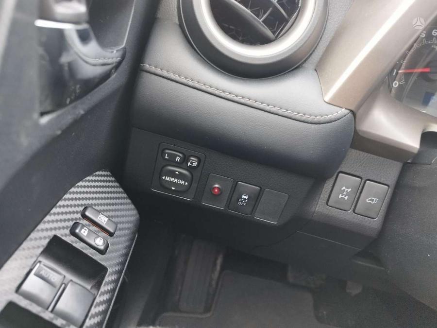 Brūns Toyota RAV4 2013 Utena, ar dzinēja tilpumu 1.99 L un nobraukumu 234 tūkst. km par 10600 €, foto 14 vietnē AUTOMOTO.COM.LV