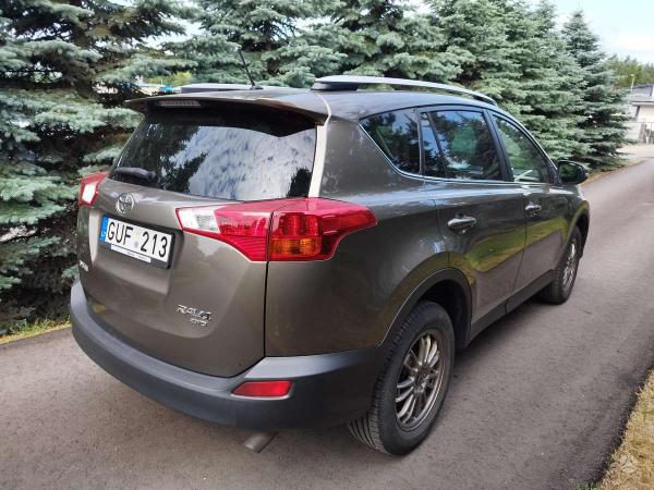 Brūns Toyota RAV4 2013 Utena, ar dzinēja tilpumu 2.00 L un nobraukumu 234 tūkst. km par 10300 €, foto 3 vietnē AUTOMOTO.COM.LV