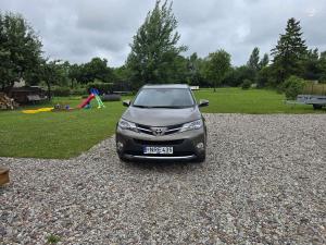 Brūns Toyota RAV4 2013 Klaipėda, ar dzinēja tilpumu 2.23 L un nobraukumu 114 tūkst. km par 12150 €, foto 9 vietnē AUTOMOTO.COM.LV