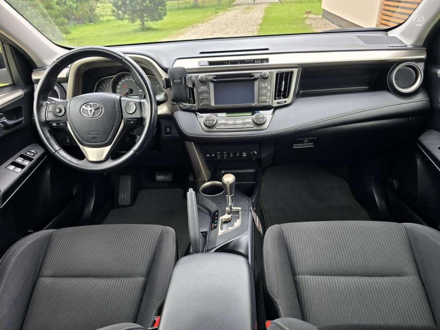 Brūns Toyota RAV4 2013 Klaipėda, ar dzinēja tilpumu 2.23 L un nobraukumu 114 tūkst. km par 12150 €, foto 14 vietnē AUTOMOTO.COM.LV