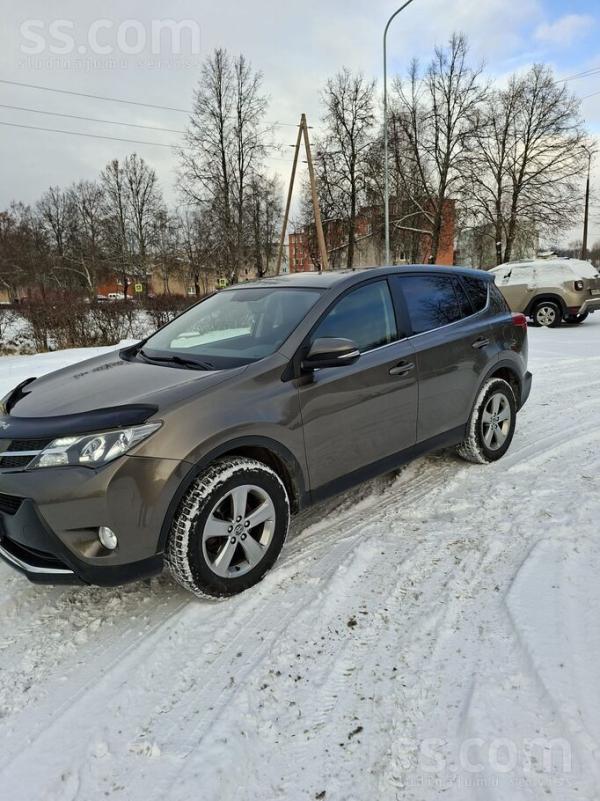 Brūns Toyota RAV4 2014 Cēsis, ar dzinēja tilpumu 2.00 L un nobraukumu 217 tūkst. km par 9500 €, foto 1 vietnē AUTOMOTO.COM.LV