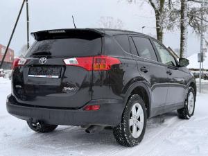Brown Toyota RAV4 2014 in Ukmerge, with an engine capacity of 2.00 L and mileage of 231 thousand km for 10750 €, photo 3 on AUTOMOTO.COM.LV