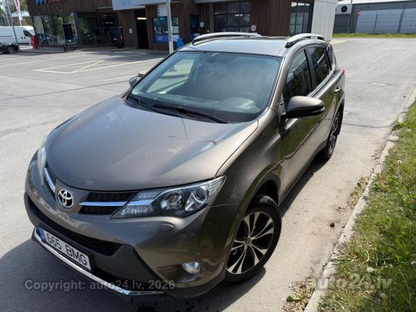 Brūns Toyota RAV4 2014 Tallina, ar dzinēja tilpumu 2.00 L un nobraukumu 203 tūkst. km par 10500 €, foto 1 vietnē AUTOMOTO.COM.LV