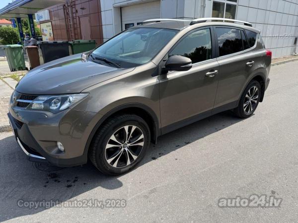 Brūns Toyota RAV4 2014 Tallina, ar dzinēja tilpumu 2.00 L un nobraukumu 203 tūkst. km par 10500 €, foto 3 vietnē AUTOMOTO.COM.LV