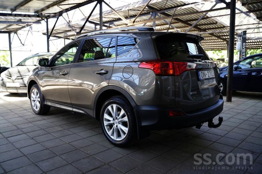Brūns Toyota RAV4 2014 Rīga, ar dzinēja tilpumu 2.20 L un nobraukumu 115 tūkst. km par 12990 €, foto 5 vietnē AUTOMOTO.COM.LV