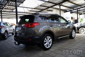 Brūns Toyota RAV4 2014 Rīga, ar dzinēja tilpumu 2.20 L un nobraukumu 115 tūkst. km par 12990 €, foto 6 vietnē AUTOMOTO.COM.LV