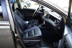 Brūns Toyota RAV4 2014 Rīga, ar dzinēja tilpumu 2.20 L un nobraukumu 115 tūkst. km par 12990 €, foto 20 vietnē AUTOMOTO.COM.LV