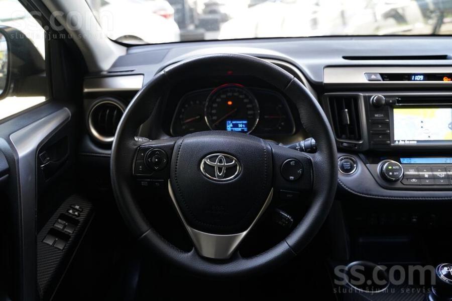 Brūns Toyota RAV4 2014 Rīga, ar dzinēja tilpumu 2.20 L un nobraukumu 115 tūkst. km par 12990 €, foto 22 vietnē AUTOMOTO.COM.LV
