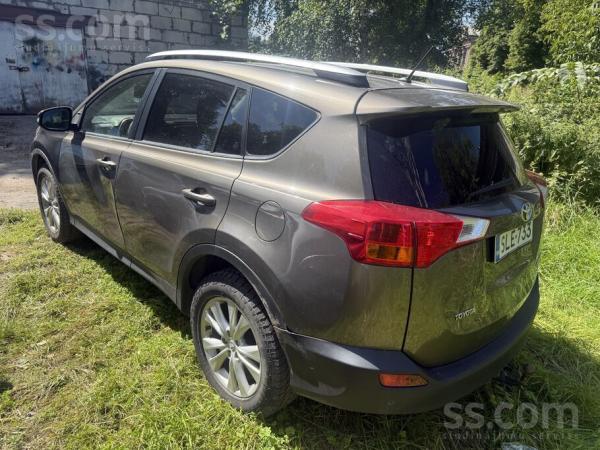 Brūns Toyota RAV4 2014 Rīga, ar dzinēja tilpumu 2.20 L un nobraukumu 289 tūkst. km par 9590 €, foto 4 vietnē AUTOMOTO.COM.LV