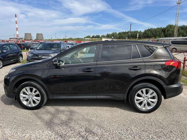 Brown Toyota RAV4 2014 in Vilnius, with an engine capacity of 2.00 L and mileage of 197 thousand km for 12500 €, photo 5 on AUTOMOTO.COM.LV