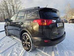 Brown Toyota RAV4 2014 in Riga, with an engine capacity of 2.00 L and mileage of 278 thousand km for 9000 €, photo 9 on AUTOMOTO.COM.LV