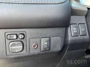 Brown Toyota RAV4 2014 in Riga, with an engine capacity of 2.00 L and mileage of 150 thousand km for 9900 €, photo 18 on AUTOMOTO.COM.LV