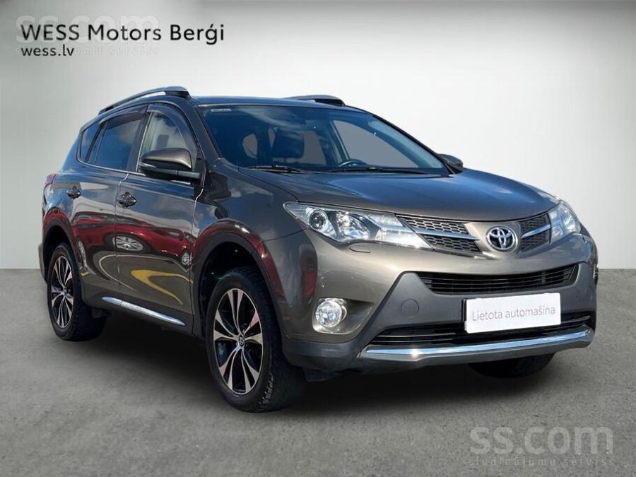 Brown Toyota RAV4 2014 in Riga, with an engine capacity of 2.00 L and mileage of 150 thousand km for 9900 €, photo 25 on AUTOMOTO.COM.LV