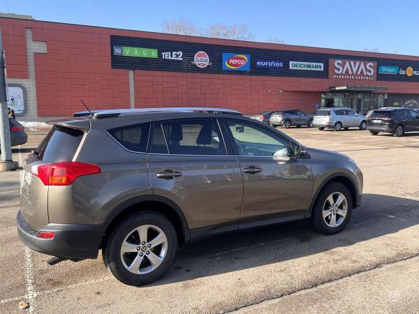 Brūns Toyota RAV4 2014 Kauņa, ar dzinēja tilpumu 2.00 L un nobraukumu 300 tūkst. km par 9200 €, foto 5 vietnē AUTOMOTO.COM.LV