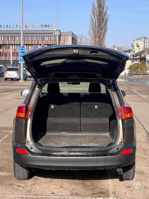 Brūns Toyota RAV4 2014 Kauņa, ar dzinēja tilpumu 2.00 L un nobraukumu 300 tūkst. km par 9200 €, foto 7 vietnē AUTOMOTO.COM.LV