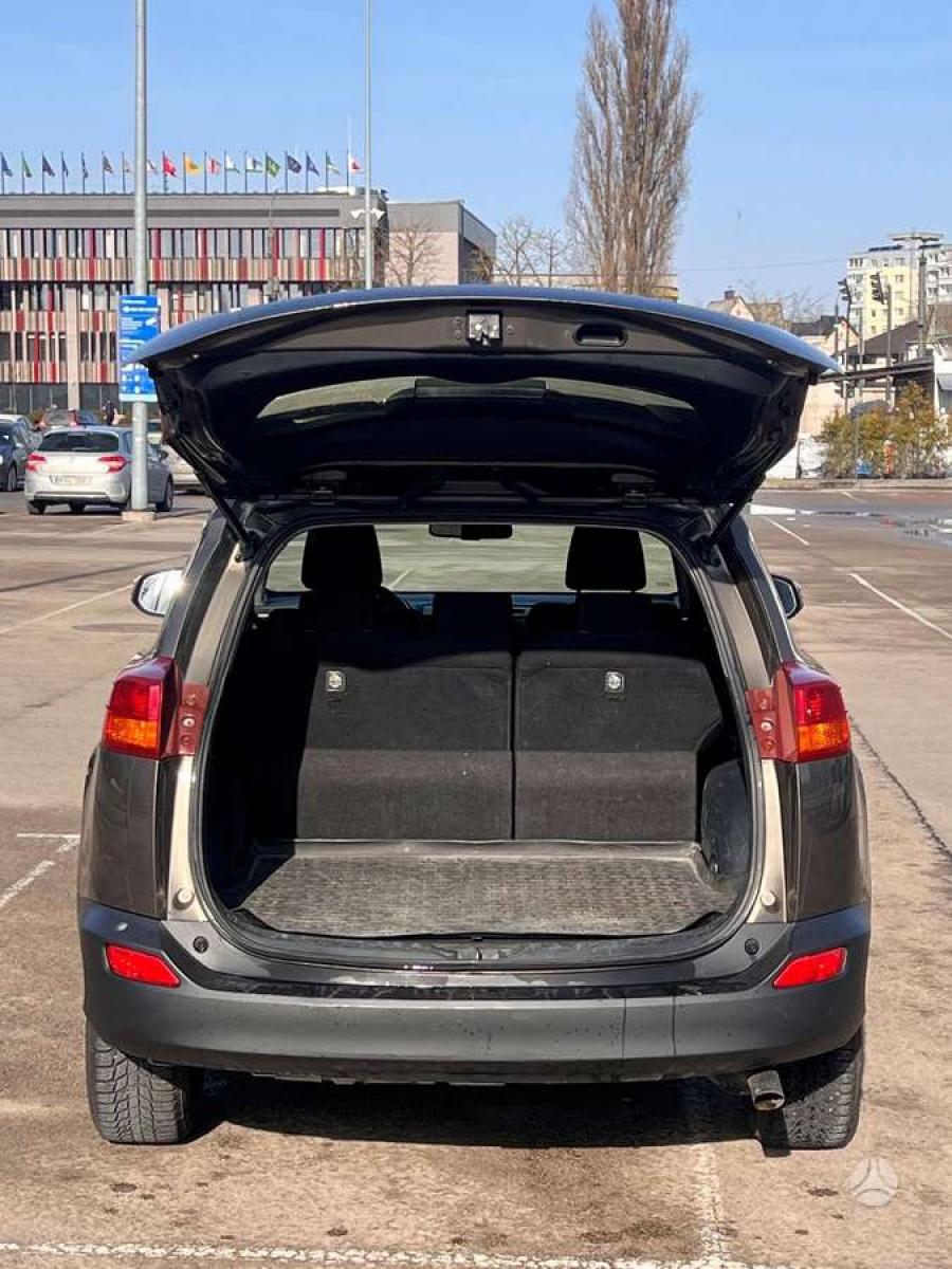 Brūns Toyota RAV4 2014 Kauņa, ar dzinēja tilpumu 2.00 L un nobraukumu 300 tūkst. km par 9200 €, foto 7 vietnē AUTOMOTO.COM.LV