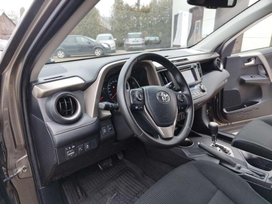 Brūns Toyota RAV4 2015 Utena, ar dzinēja tilpumu 1.99 L un nobraukumu 185 tūkst. km par 11950 €, foto 5 vietnē AUTOMOTO.COM.LV