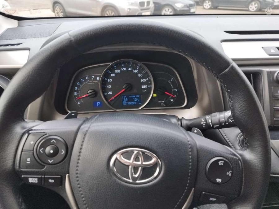Brūns Toyota RAV4 2015 Utena, ar dzinēja tilpumu 1.99 L un nobraukumu 185 tūkst. km par 11950 €, foto 8 vietnē AUTOMOTO.COM.LV