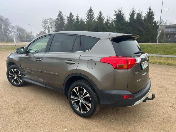 Brūns Toyota RAV4 2015 Utena, ar dzinēja tilpumu 2.00 L un nobraukumu 192 tūkst. km par 8950 €, foto 4 vietnē AUTOMOTO.COM.LV