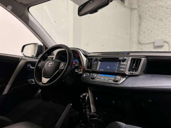Brūns Toyota RAV4 2015 Klaipėda, ar dzinēja tilpumu 2.00 L un nobraukumu 183 tūkst. km par 11590 €, foto 6 vietnē AUTOMOTO.COM.LV