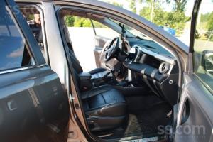 Brūns Toyota RAV4 2015 Talsi, ar dzinēja tilpumu 2.20 L un nobraukumu 149 tūkst. km par 11900 €, foto 13 vietnē AUTOMOTO.COM.LV