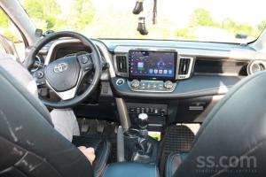 Brūns Toyota RAV4 2015 Talsi, ar dzinēja tilpumu 2.20 L un nobraukumu 149 tūkst. km par 11900 €, foto 14 vietnē AUTOMOTO.COM.LV
