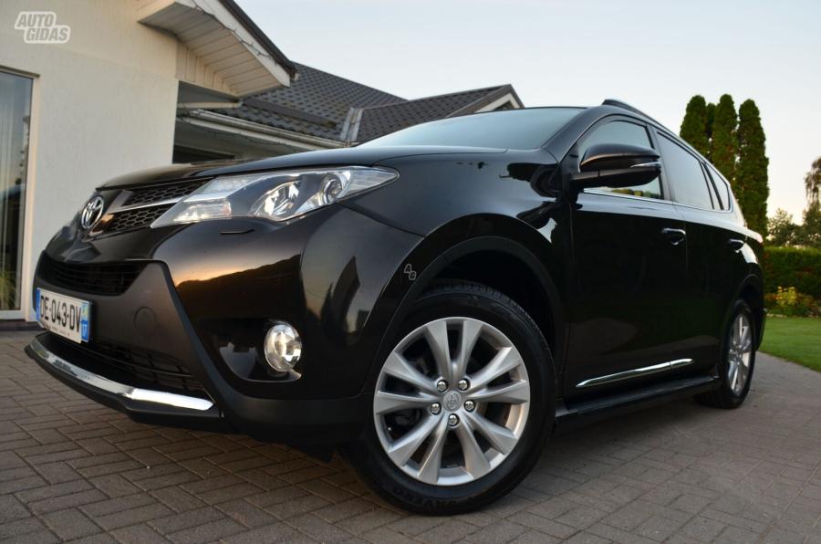 Brown Toyota RAV4 2015 in Kaunas, with an engine capacity of 2.00 L and mileage of 239 thousand km for 10950 €, photo 4 on AUTOMOTO.COM.LV