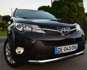 Brown Toyota RAV4 2015 in Kaunas, with an engine capacity of 2.00 L and mileage of 239 thousand km for 10950 €, photo 29 on AUTOMOTO.COM.LV