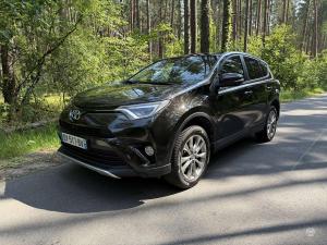 Brūns Toyota RAV4 2015 Viļņa, ar dzinēja tilpumu 2.00 L un nobraukumu 147 tūkst. km par 12300 €, foto  vietnē AUTOMOTO.COM.LV