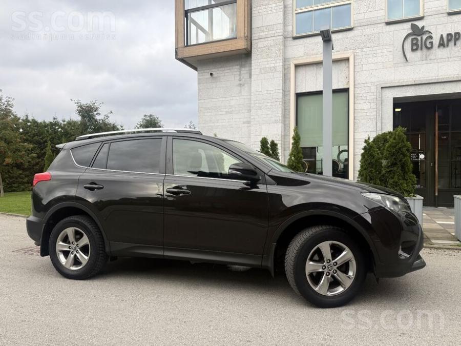 Brūns Toyota RAV4 2015 Tallina, ar dzinēja tilpumu 2.00 L un nobraukumu 216 tūkst. km par 11300 €, foto 13 vietnē AUTOMOTO.COM.LV