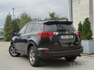 Brūns Toyota RAV4 2015 Tallina, ar dzinēja tilpumu 2.00 L un nobraukumu 216 tūkst. km par 11300 €, foto 14 vietnē AUTOMOTO.COM.LV