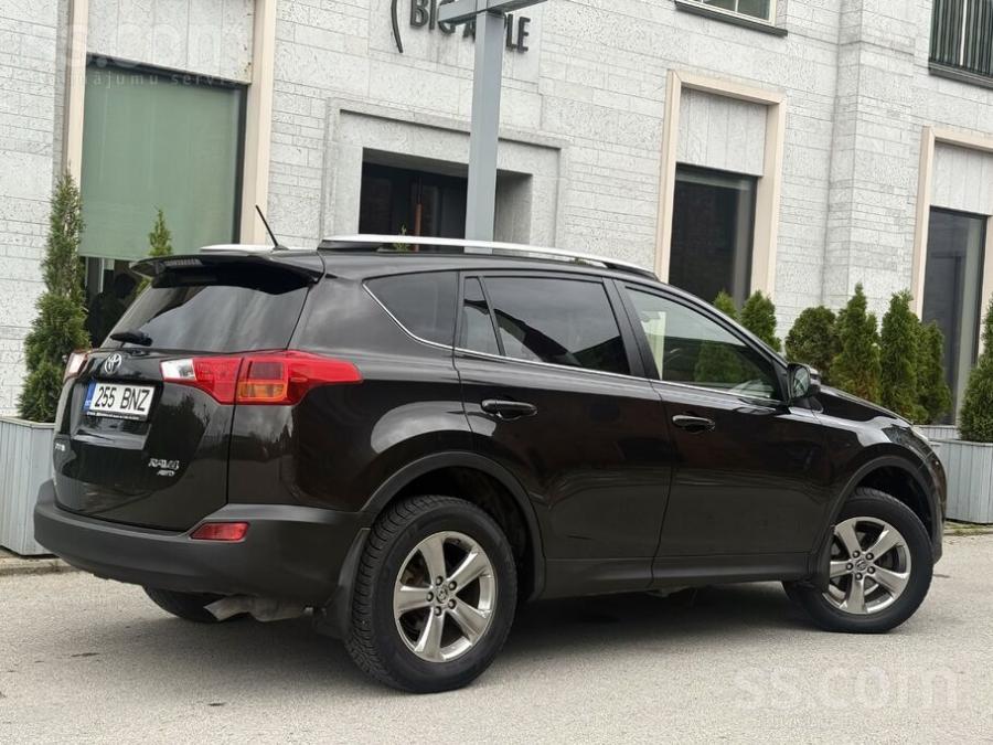 Brūns Toyota RAV4 2015 Tallina, ar dzinēja tilpumu 2.00 L un nobraukumu 216 tūkst. km par 11300 €, foto 16 vietnē AUTOMOTO.COM.LV