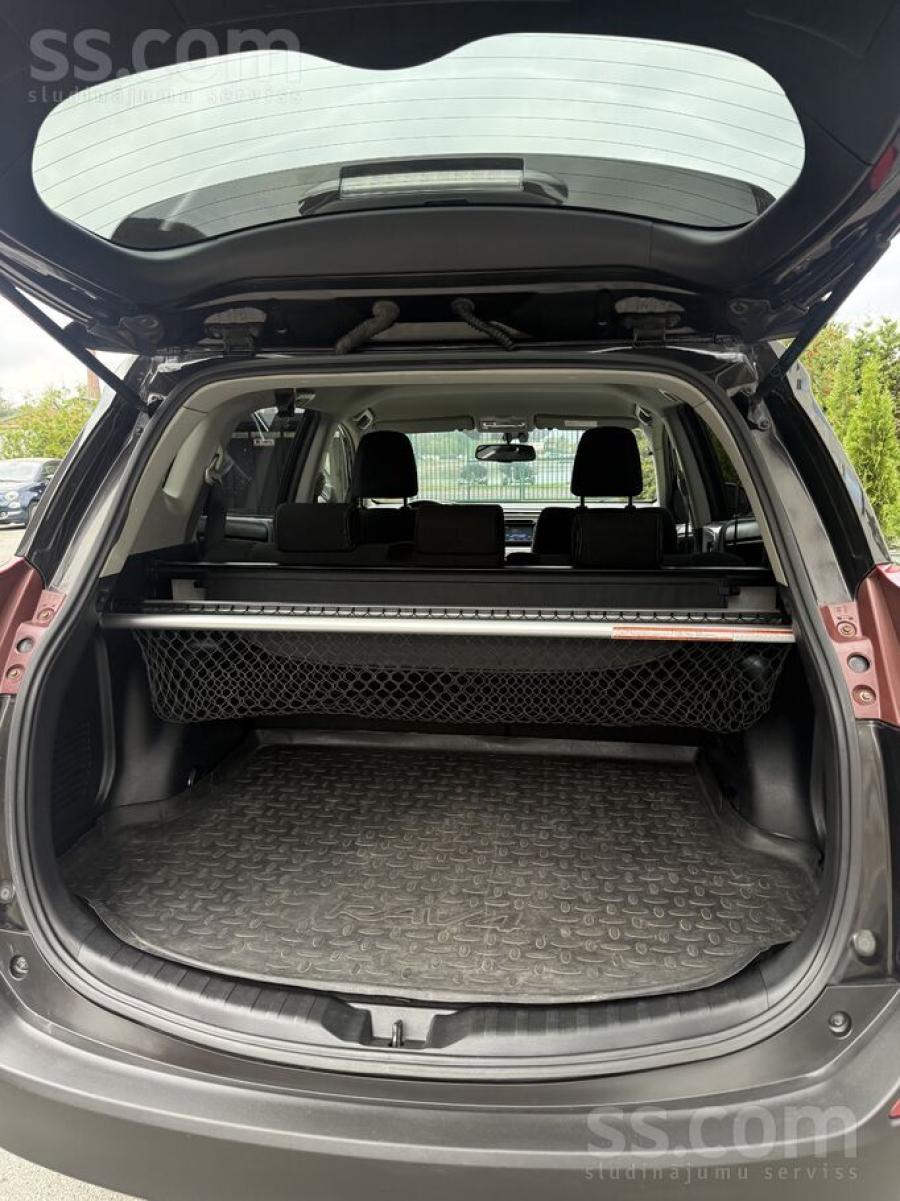 Brūns Toyota RAV4 2015 Tallina, ar dzinēja tilpumu 2.00 L un nobraukumu 216 tūkst. km par 11300 €, foto 18 vietnē AUTOMOTO.COM.LV