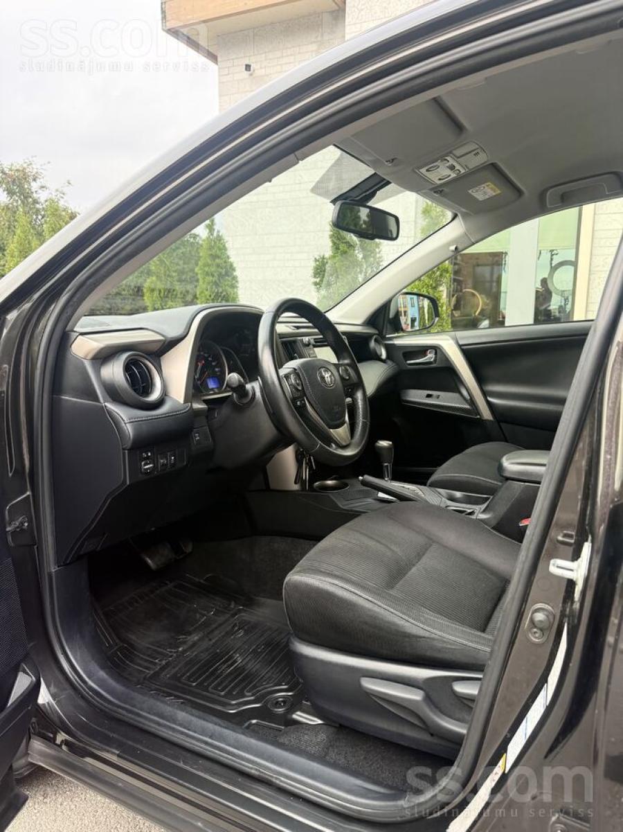 Brūns Toyota RAV4 2015 Tallina, ar dzinēja tilpumu 2.00 L un nobraukumu 216 tūkst. km par 11300 €, foto 19 vietnē AUTOMOTO.COM.LV