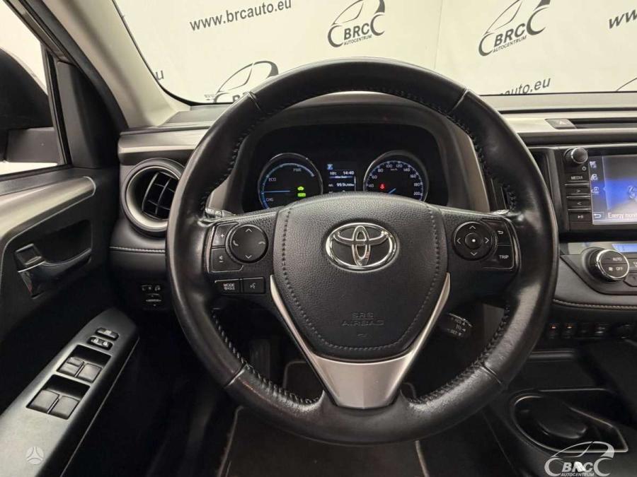 Brūns Toyota RAV4 2016 Viļņa, ar dzinēja tilpumu 2.49 L un nobraukumu 192 tūkst. km par 17500 €, foto 31 vietnē AUTOMOTO.COM.LV
