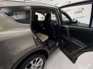 Brūns Toyota RAV4 2016 Viļņa, ar dzinēja tilpumu 2.49 L un nobraukumu 192 tūkst. km par 16900 €, foto 14 vietnē AUTOMOTO.COM.LV